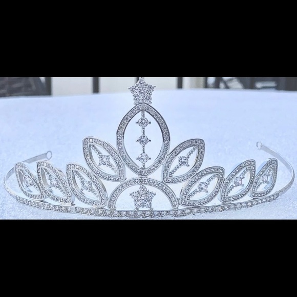 Accessories | Cz Princess Crown Tiara Prom Headpiece Silver Star | Poshmark